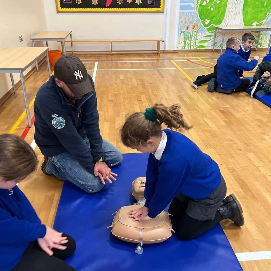 Killin Mountain Rescue Team | Strathyre Primary School visit